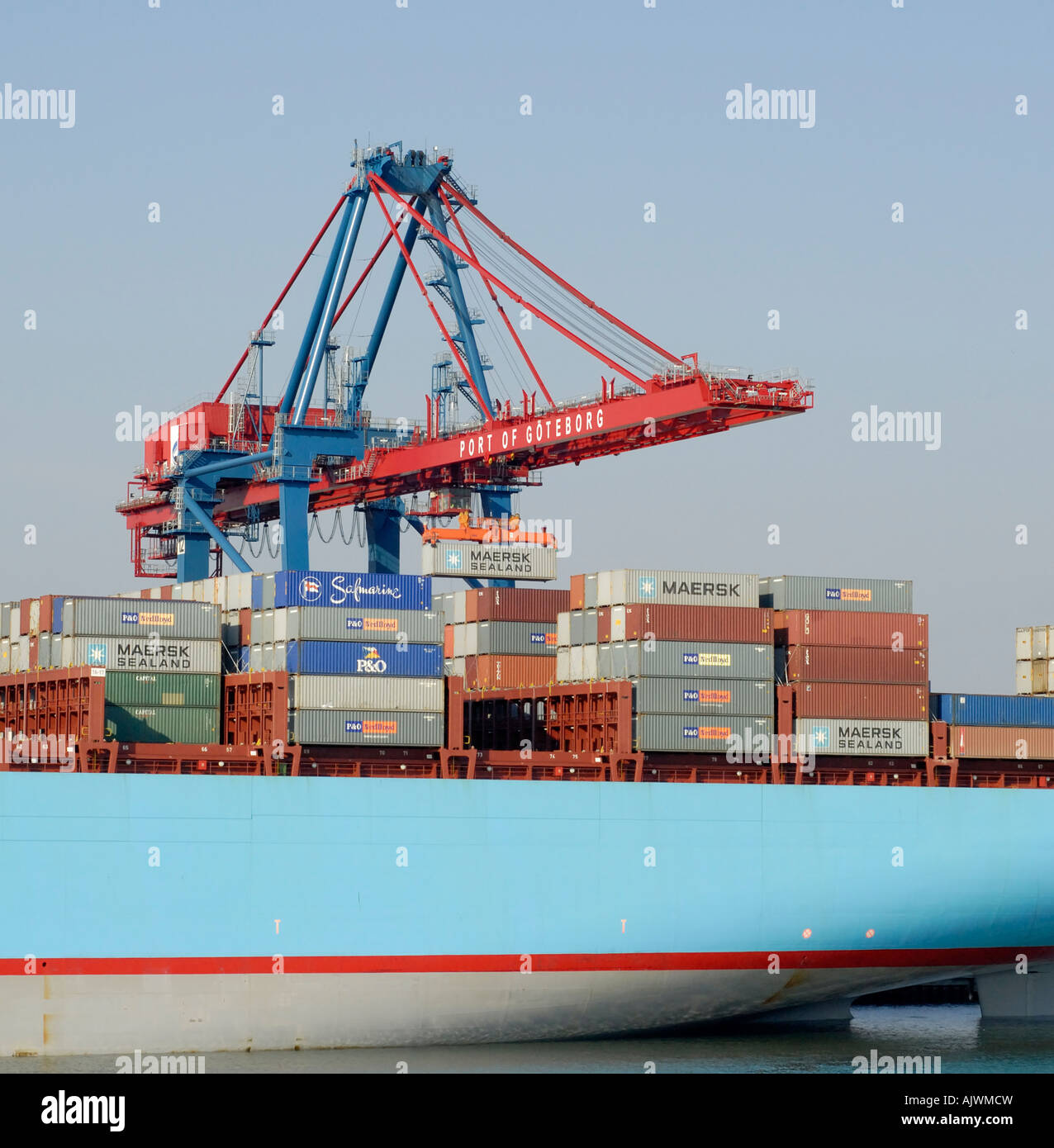 A container ship being loaded/unloaded in Göteborg, Sweden Stock Photo ...