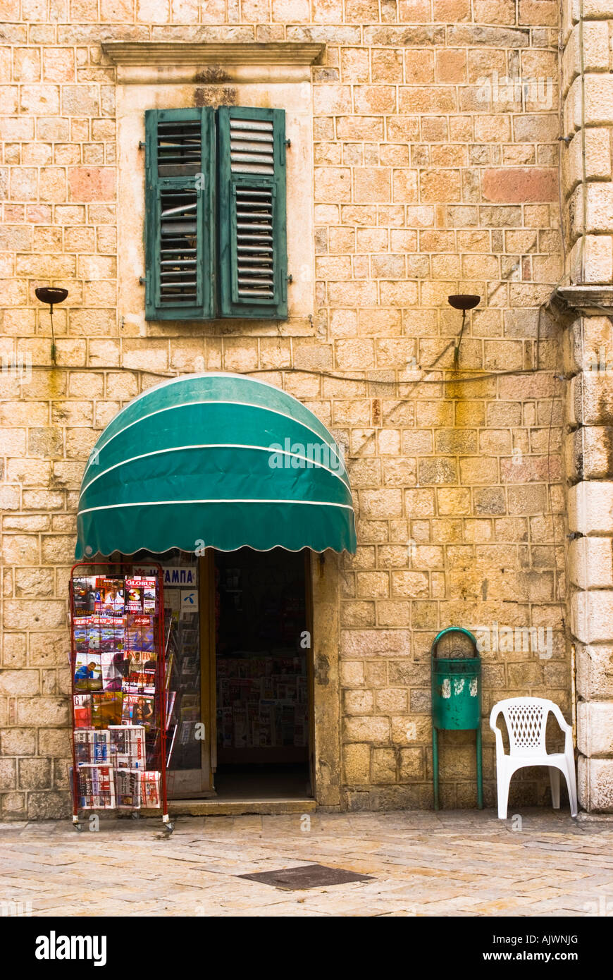 Inside of an old shop hi-res stock photography and images - Alamy