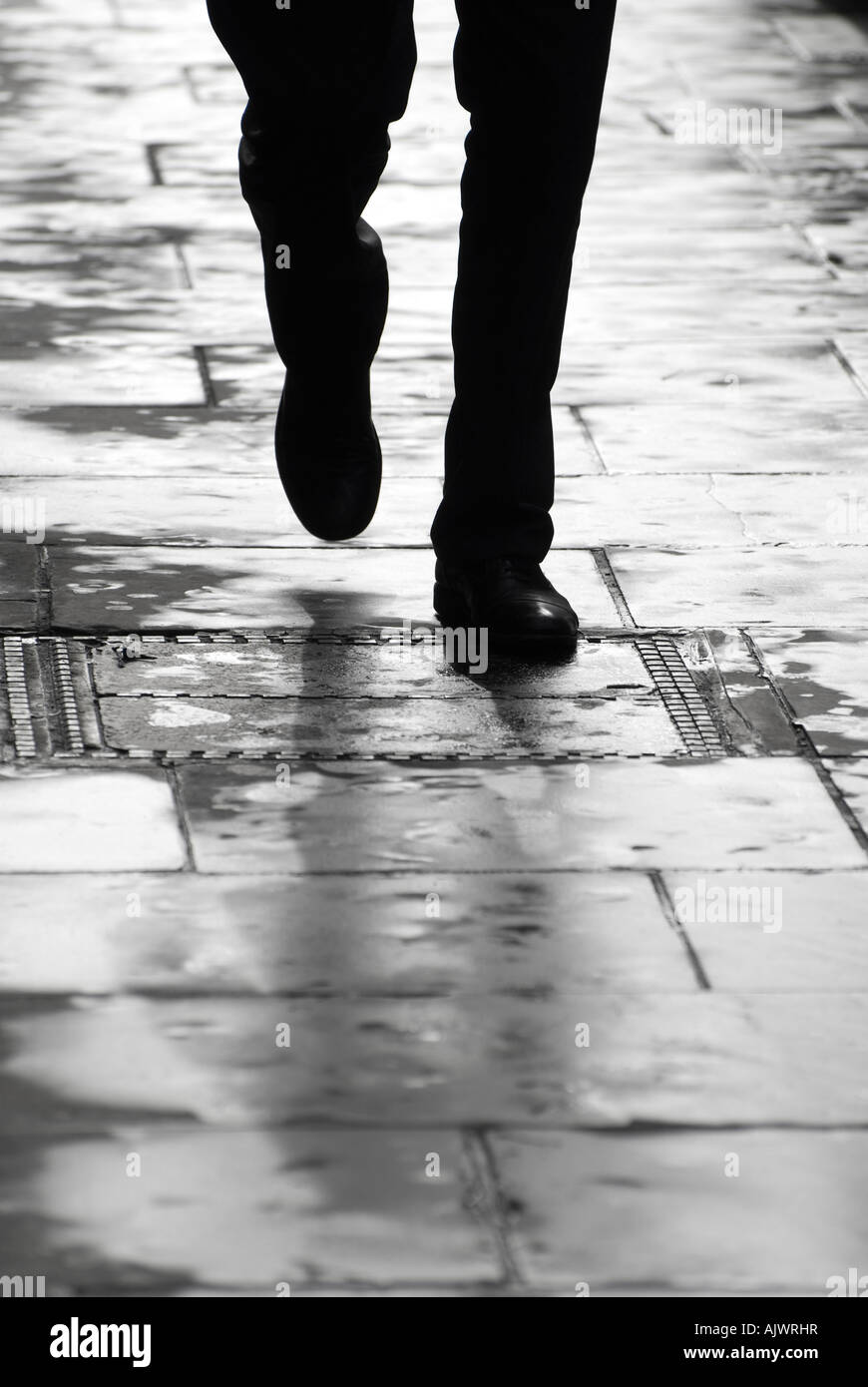 Pavement london hi-res stock photography and images - Alamy