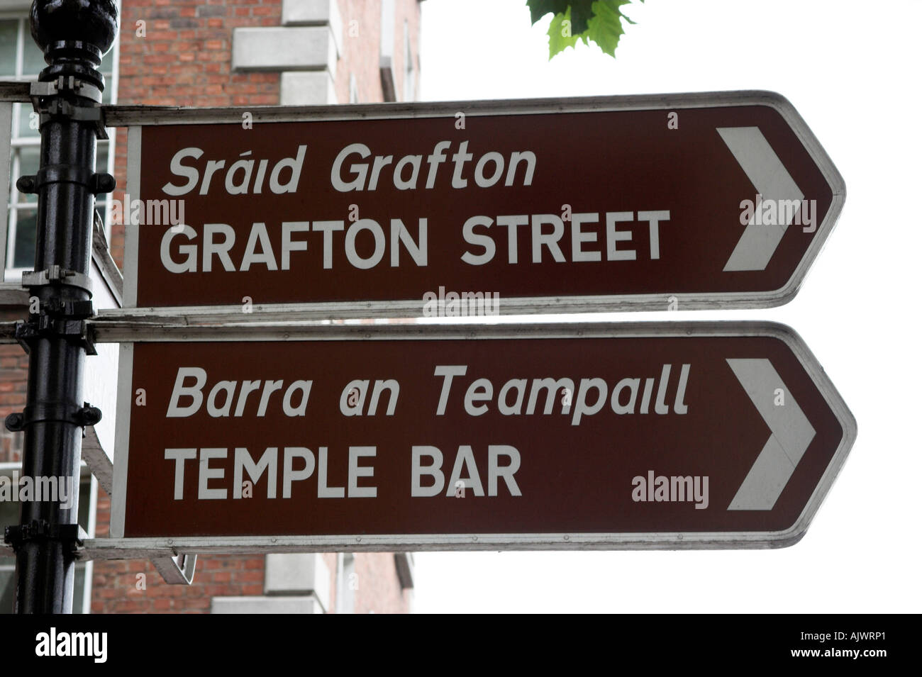 Street Sign Temple Bar Dublin Stock Photos & Street Sign Temple Bar ...