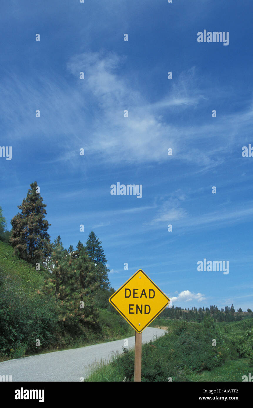 Dead end road sign Stock Photo - Alamy