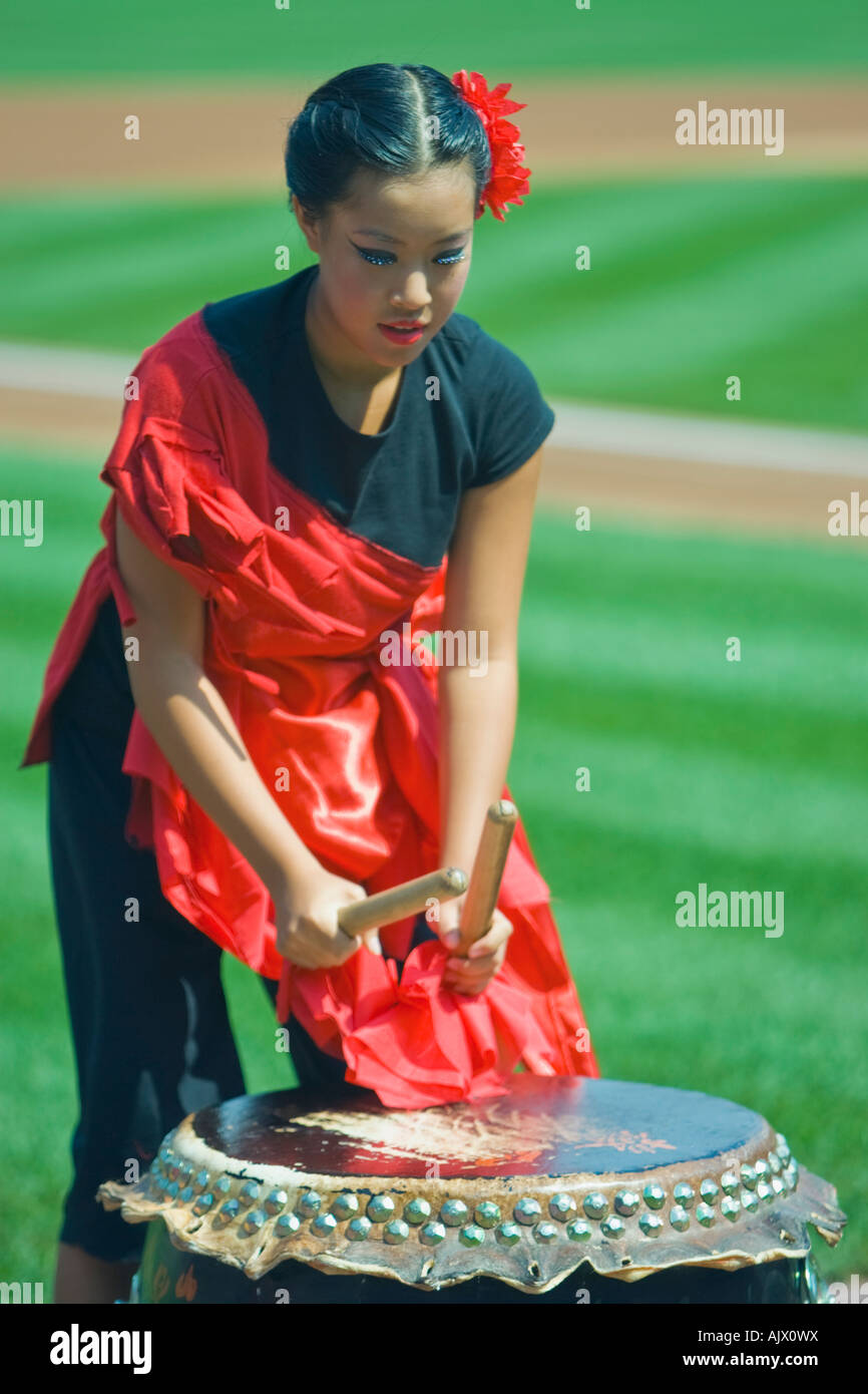 Banging a drum hi-res stock photography and images - Alamy