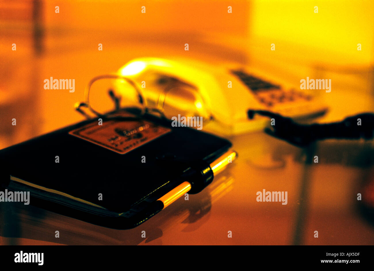 Phone desk hi-res stock photography and images - Alamy