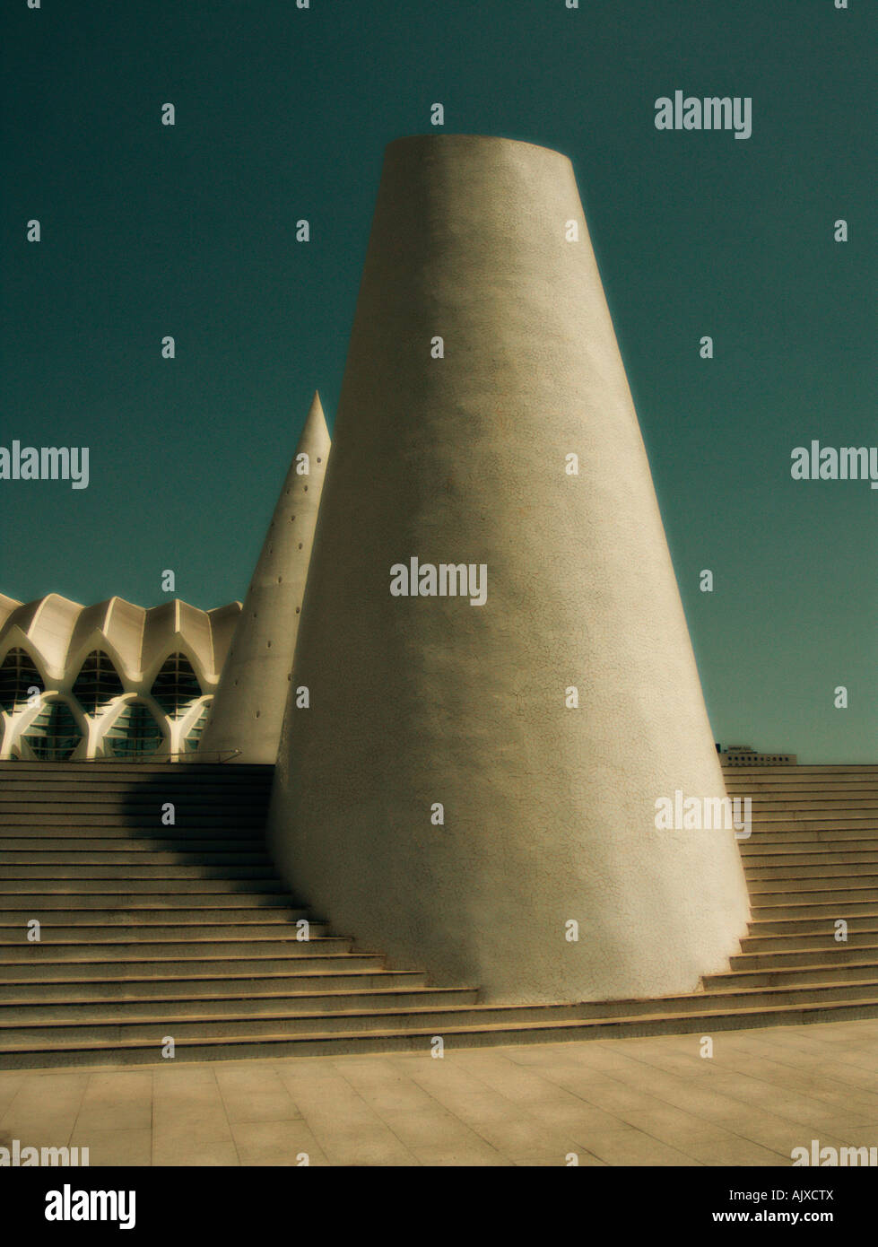 Conoid structure keeping the access to the basement, made in "trencadis ...