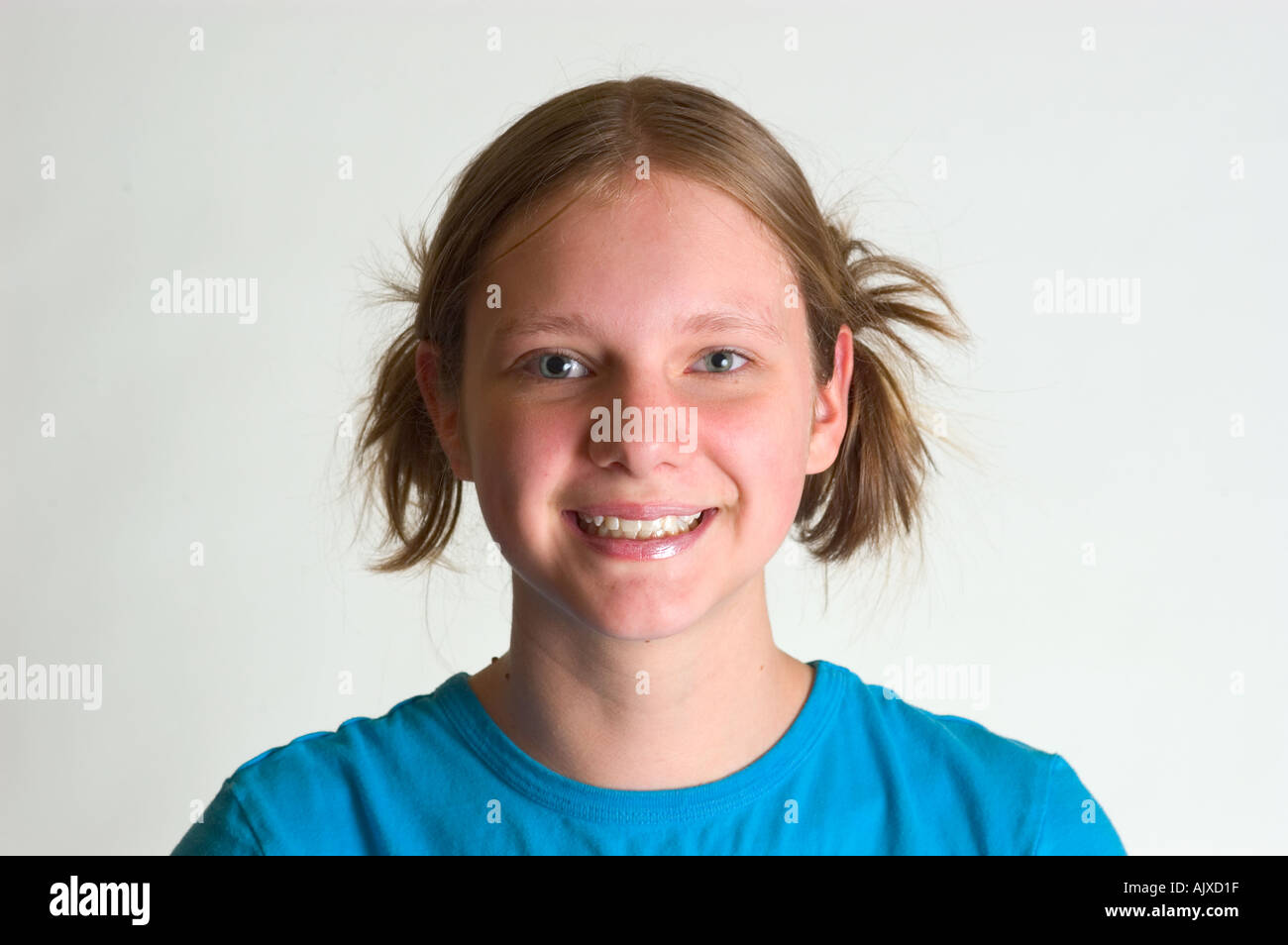 Average girl hi-res stock photography and images - Alamy