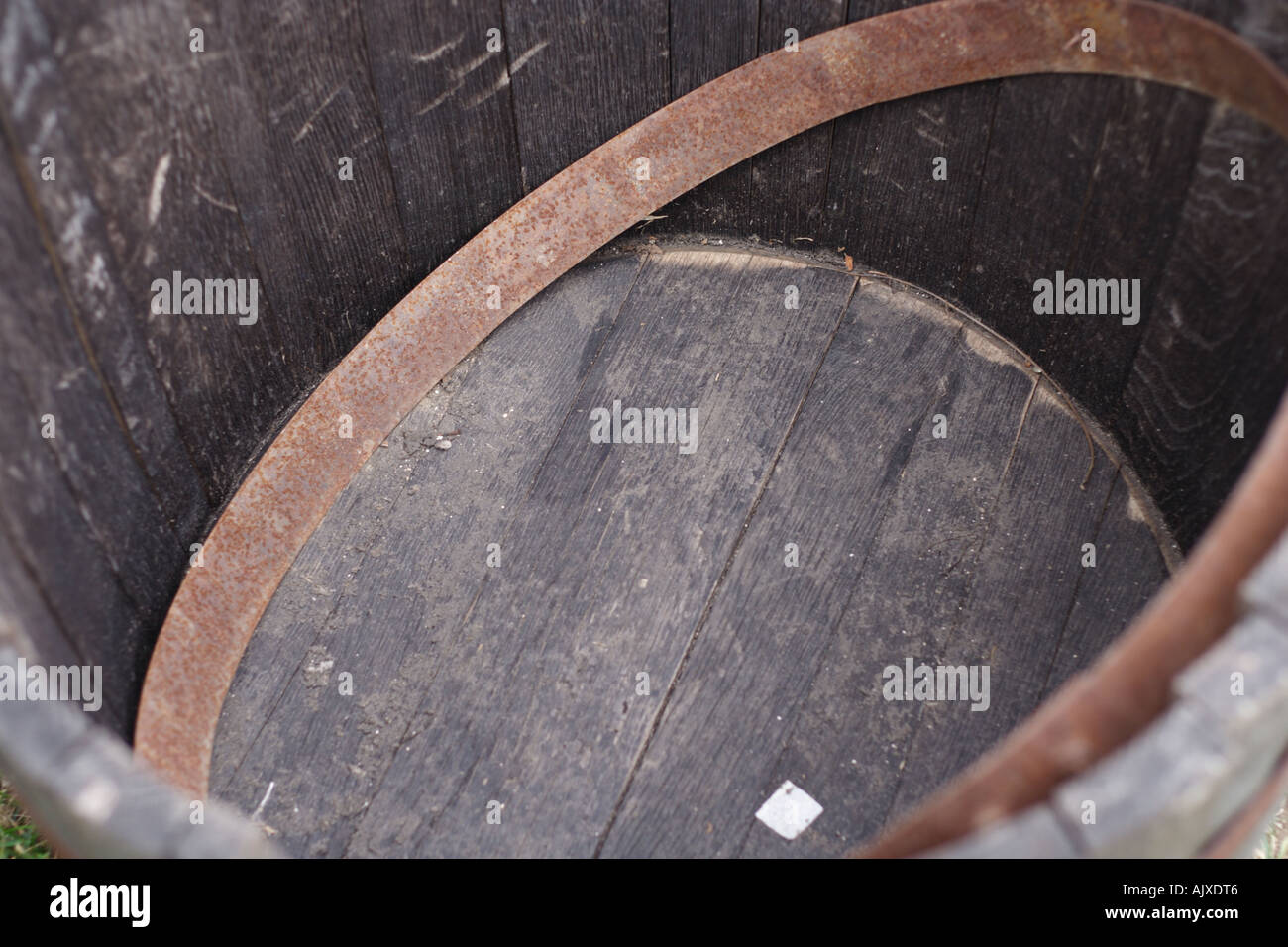Empty cask, (wooden) barrel Stock Photo - Alamy