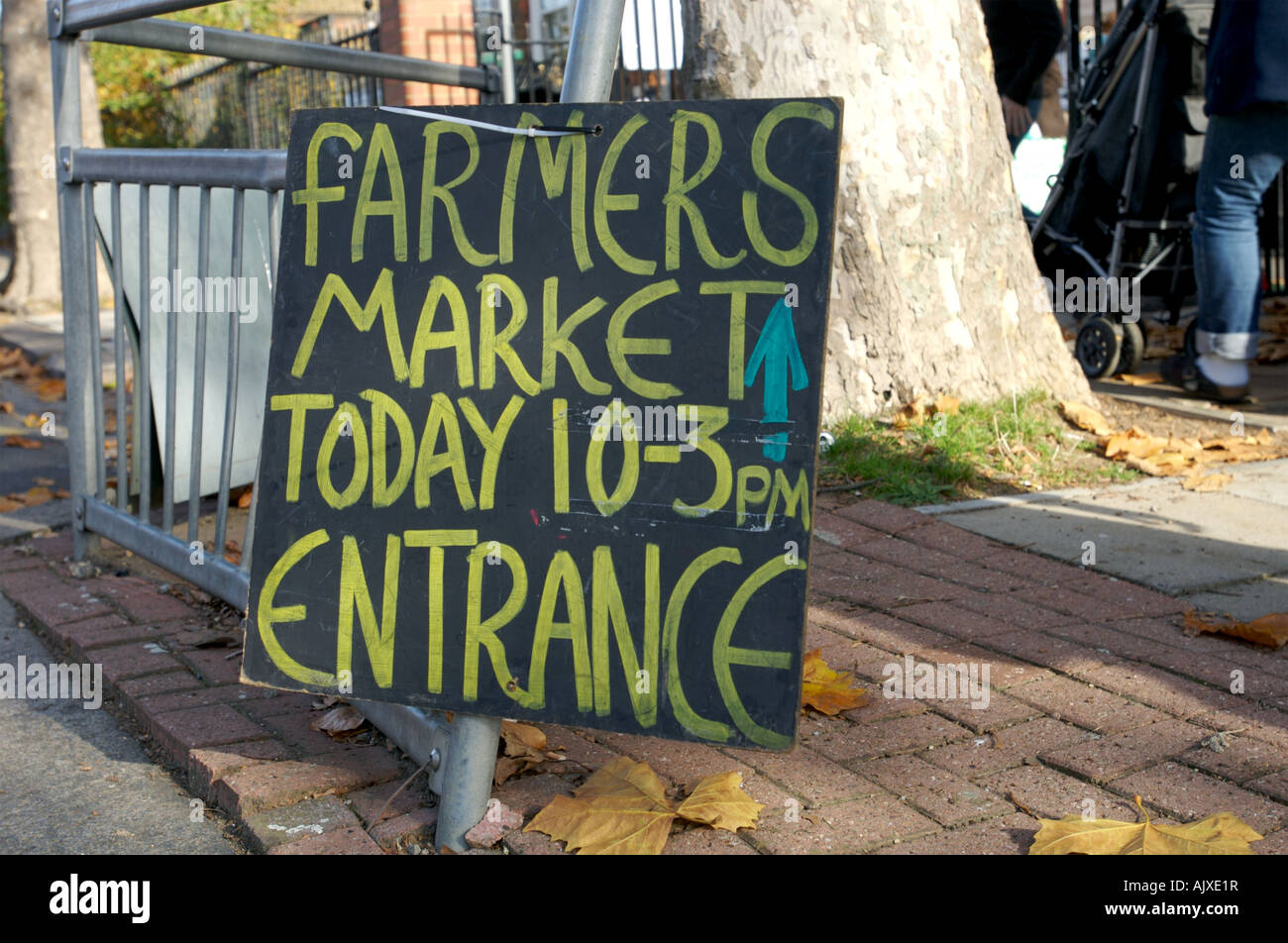 Farmers Market Signage Stock Photo - Alamy