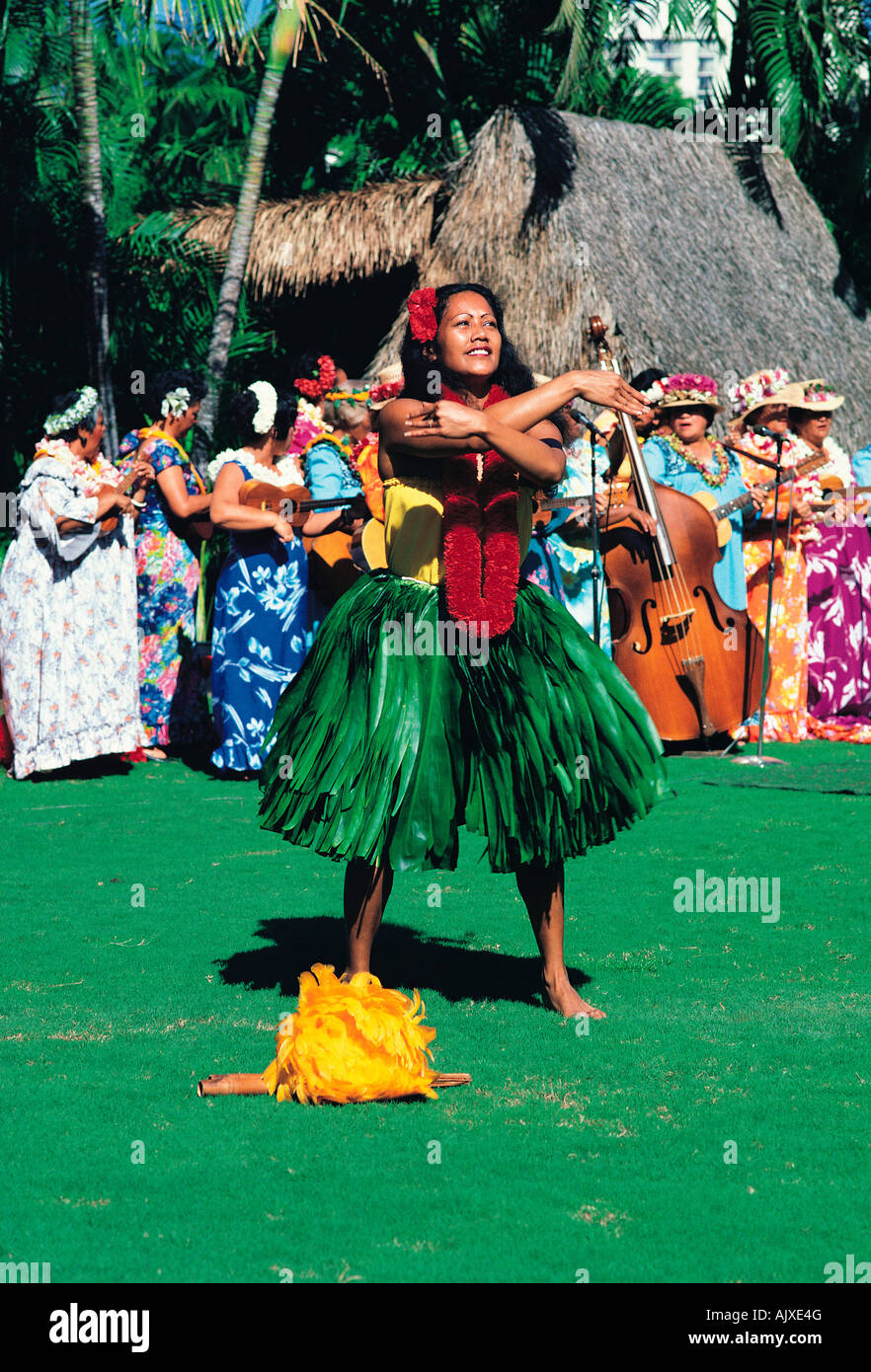Hula dance hawaii grass skirt hi-res stock photography and images - Alamy