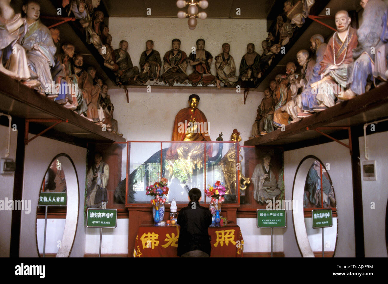 Bamboo temple kunming hi-res stock photography and images - Alamy