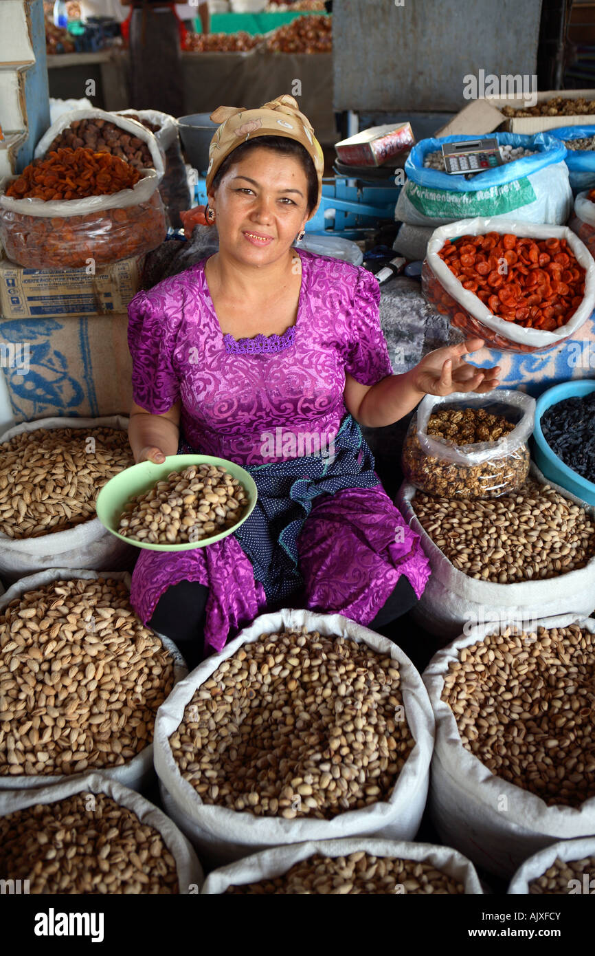 Stallholder at Chorsu Bazaar in Tashkent Stock Photo - Alamy