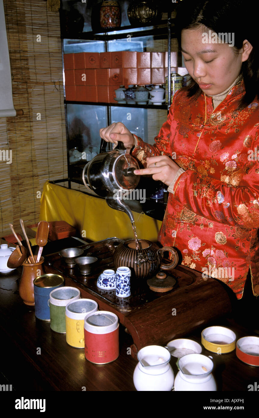 Chinese tea house serving hi-res stock photography and images - Alamy