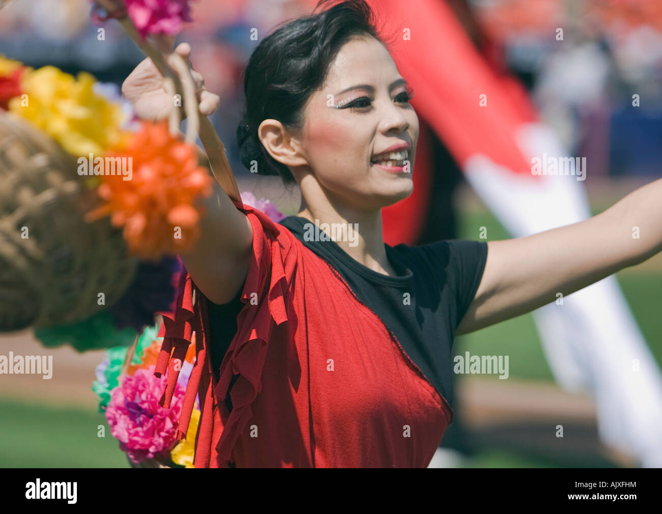 Taiwanese dancer in colorful costume Stock Photo - Alamy