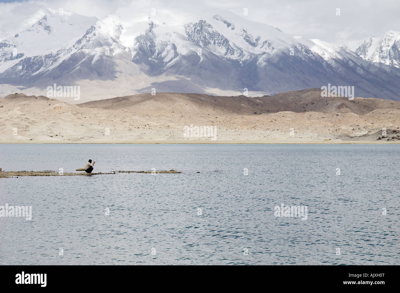 Karakul lakes hi-res stock photography and images - Alamy