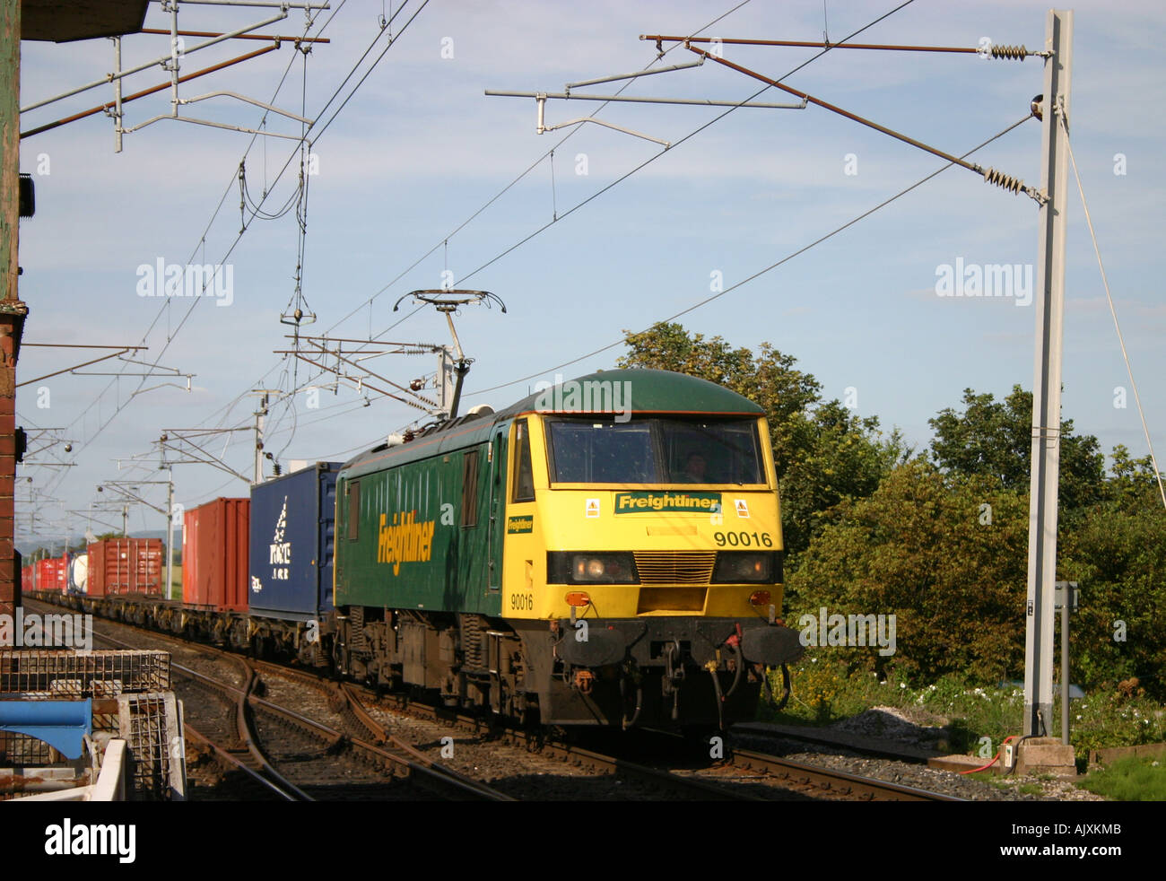 Freightliner Electric class 90 locomotive at Hest Bank on West Coast ...