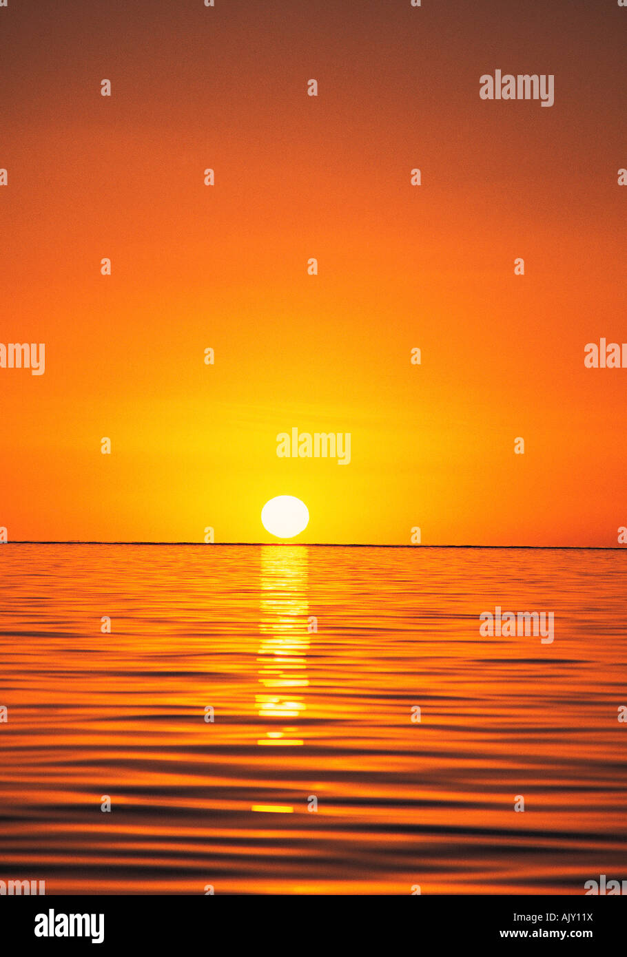 Environment & nature, Scenic, Sunset over sea Stock Photo - Alamy