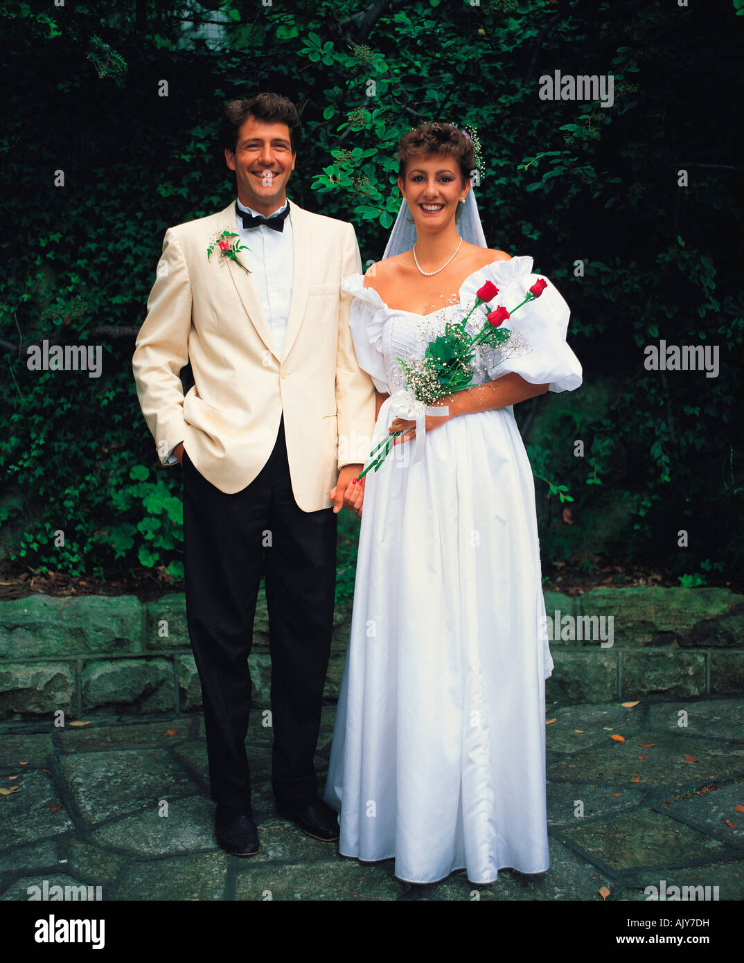 Couple in love facing camera hi-res stock photography and images - Alamy