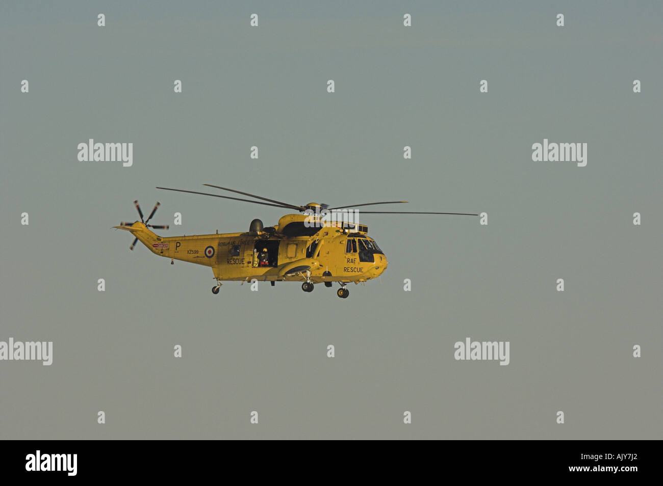 Raf mountain rescue team hi-res stock photography and images - Alamy
