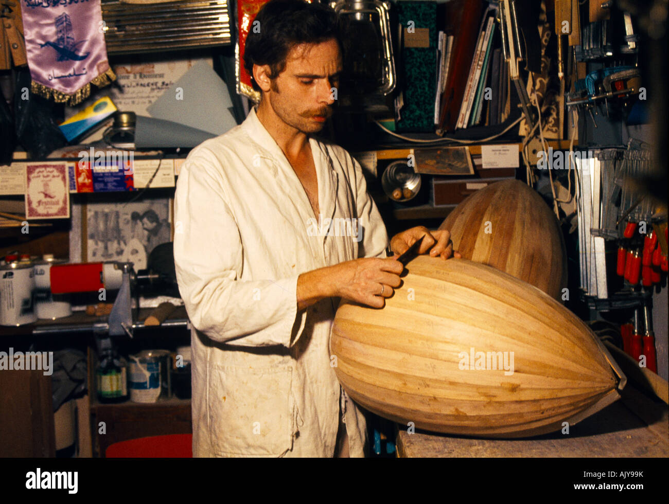Oud instrument hi-res stock photography and images - Alamy