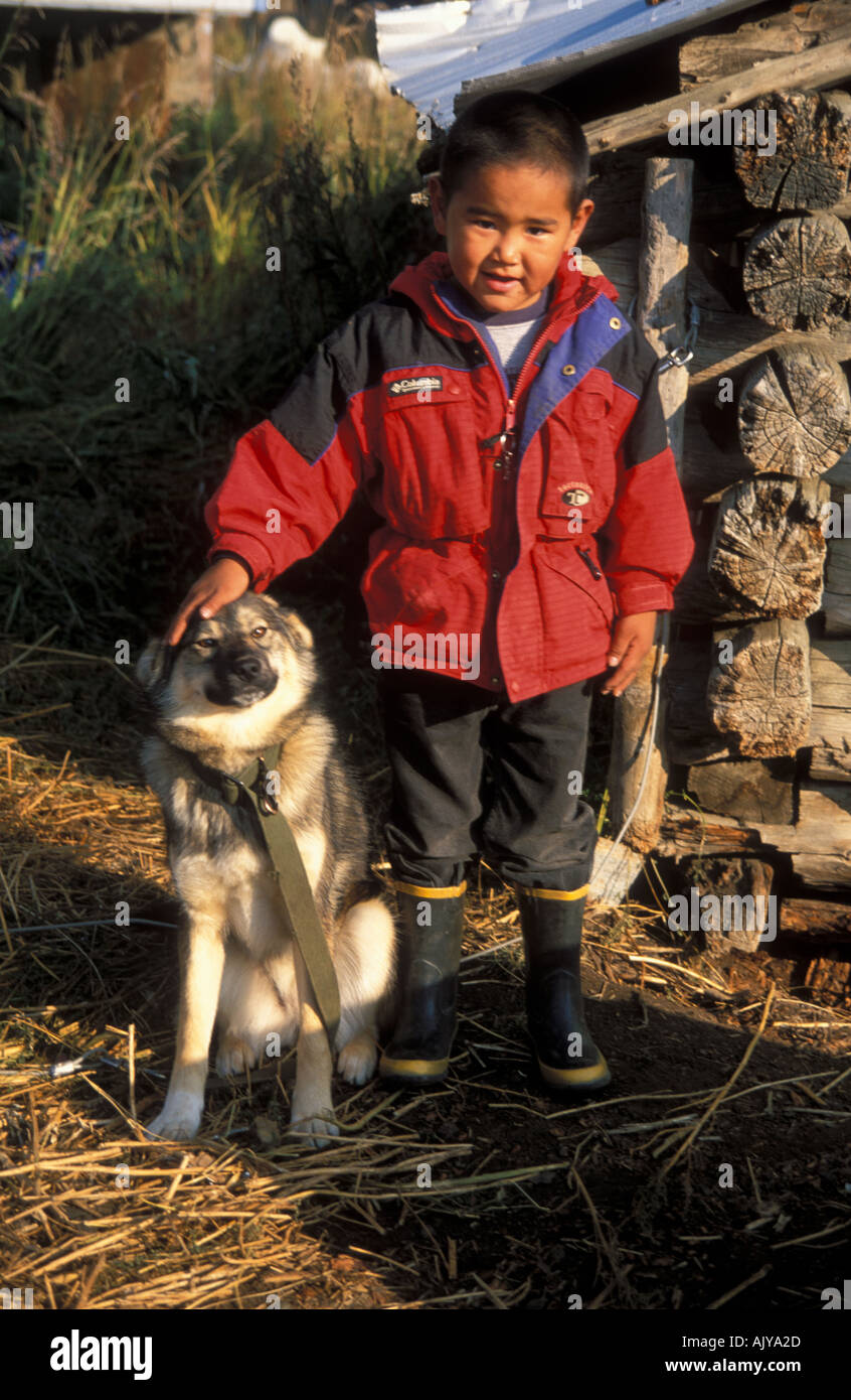 Inupiat hi-res stock photography and images - Alamy