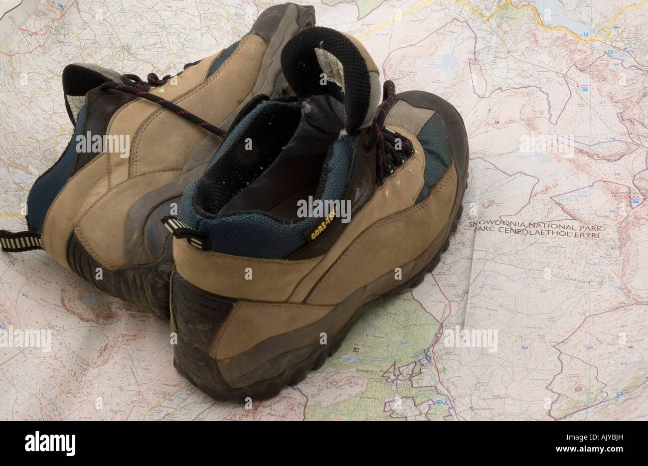 Walking Boots on an Ordnance Survey Map Stock Photo - Alamy