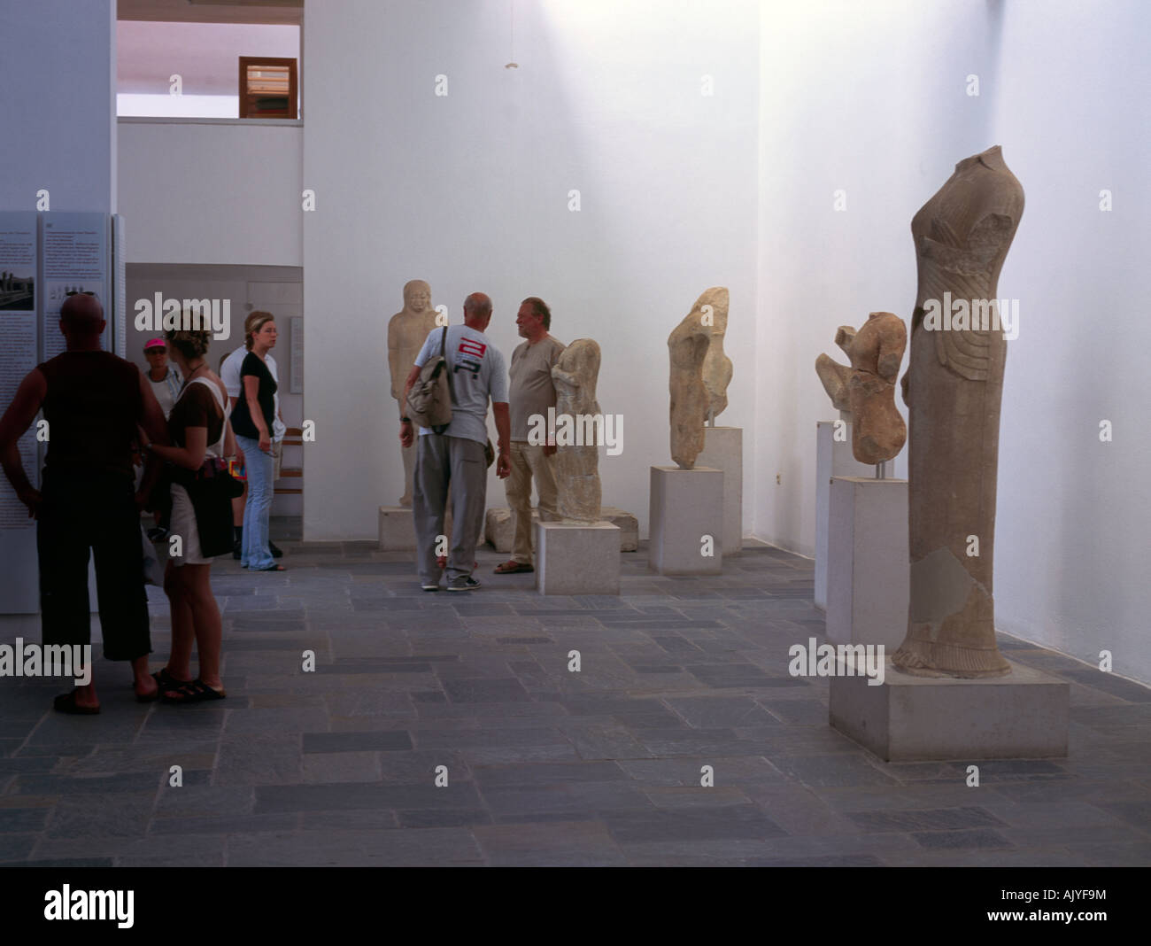 Sculptures of ancient greece hi-res stock photography and images - Alamy