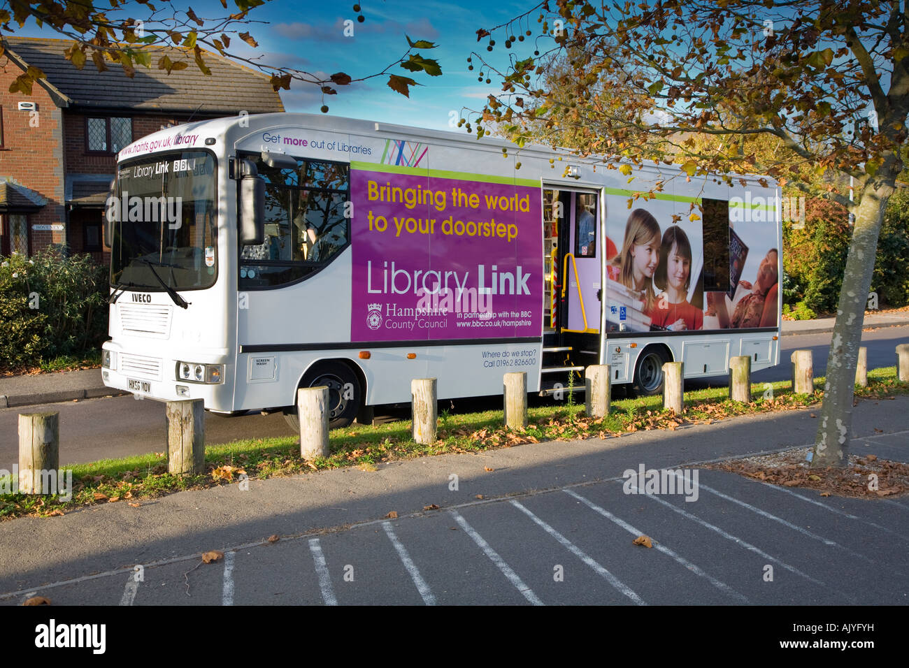 Mobile library vehicle hi-res stock photography and images - Alamy
