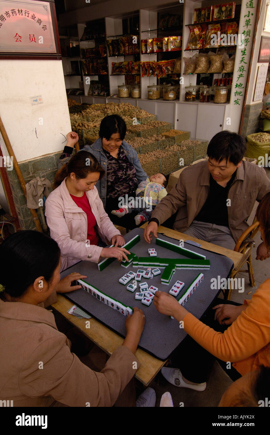 Tiles marked hi-res stock photography and images - Alamy