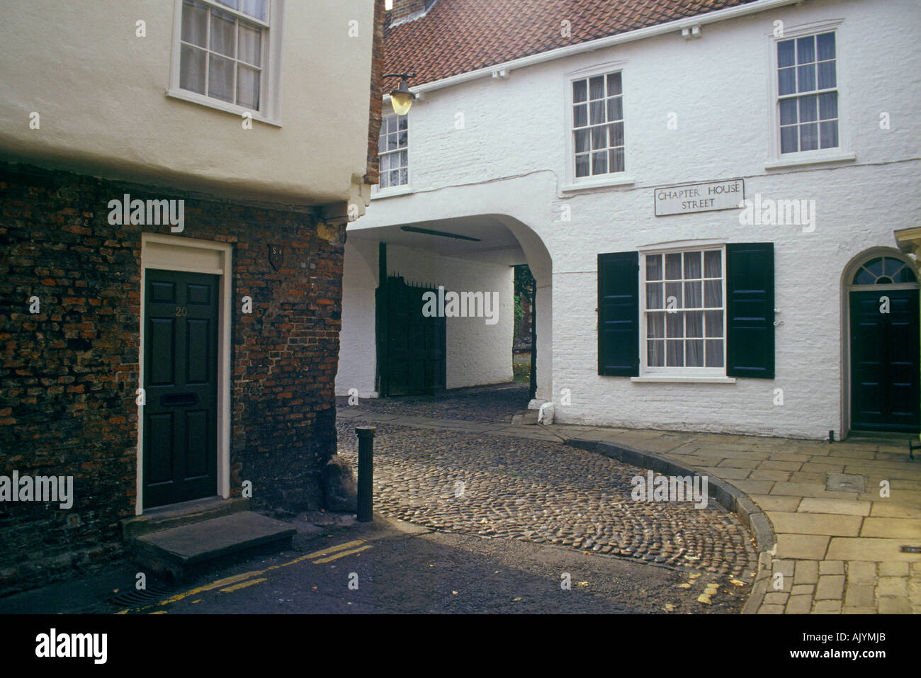 An old building in a back street in York Stock Photo - Alamy