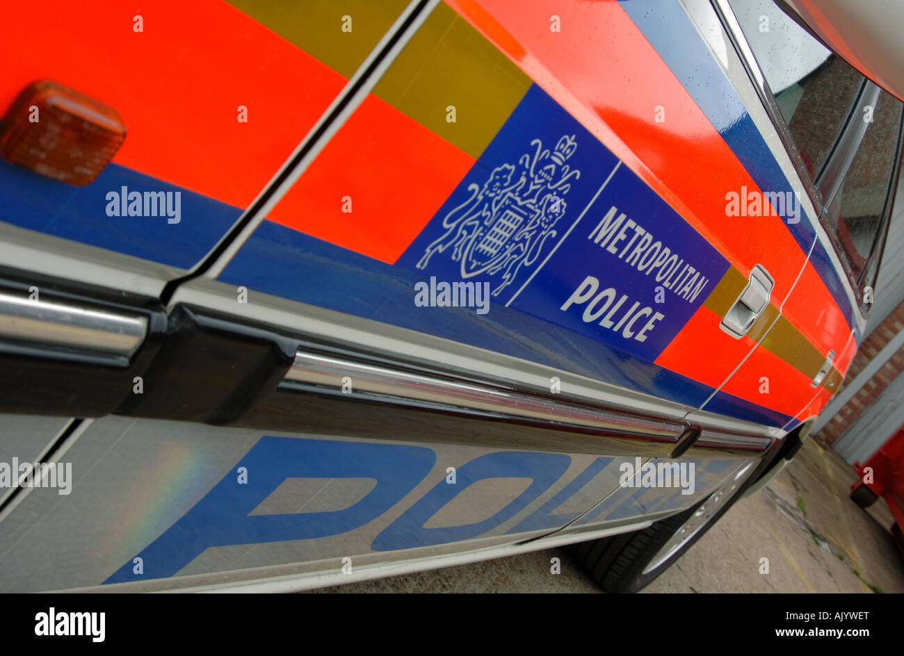 Police Car. Metropolitan Police Rover 827 patrol car Stock Photo - Alamy