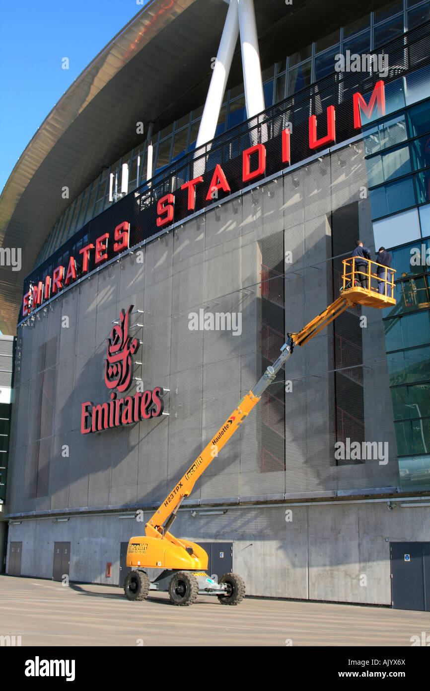 building maintenance lift arsenal emirates stadium highbury london ...