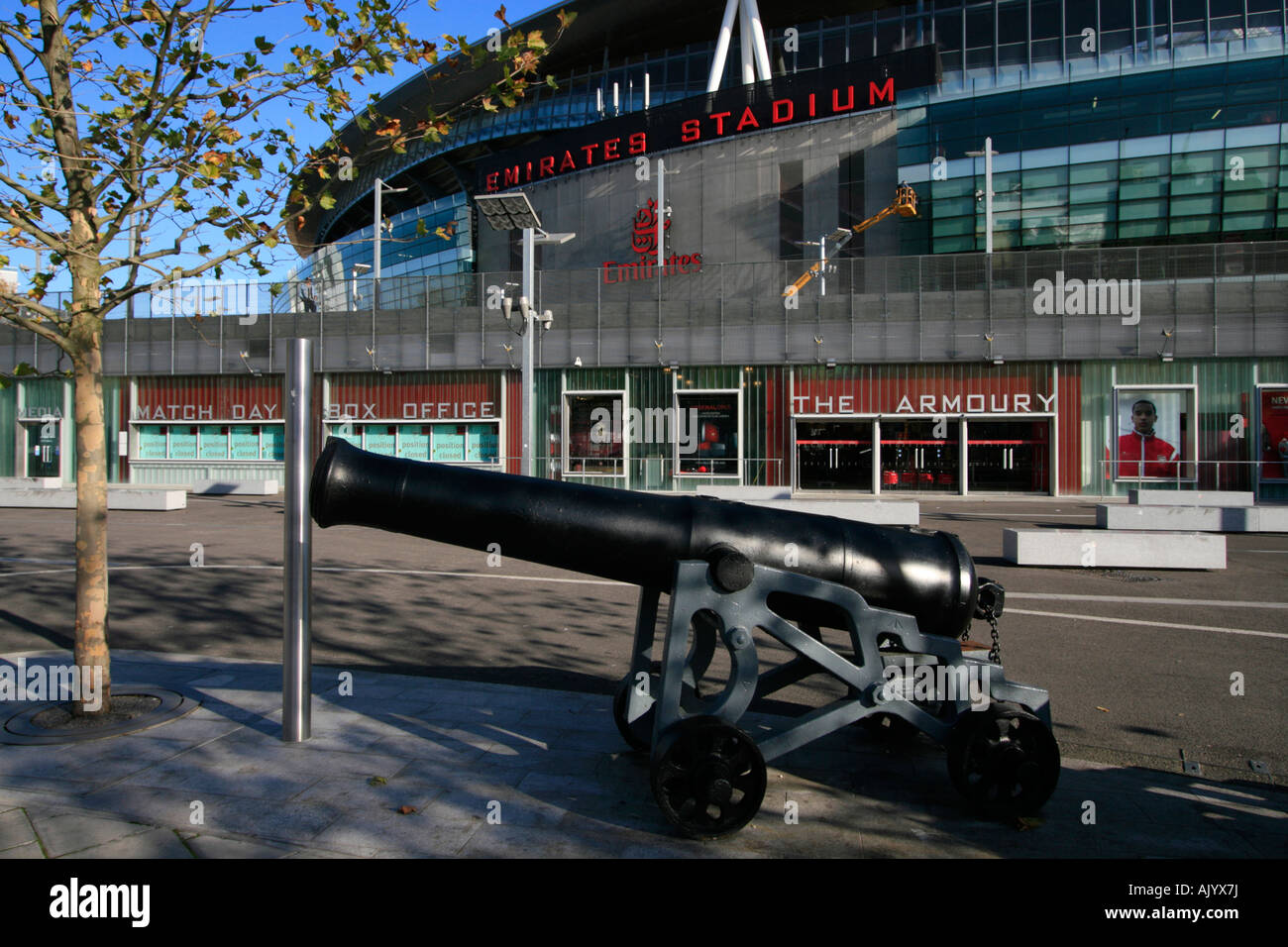 Arsenal armoury emirates football stadium hi-res stock photography and ...
