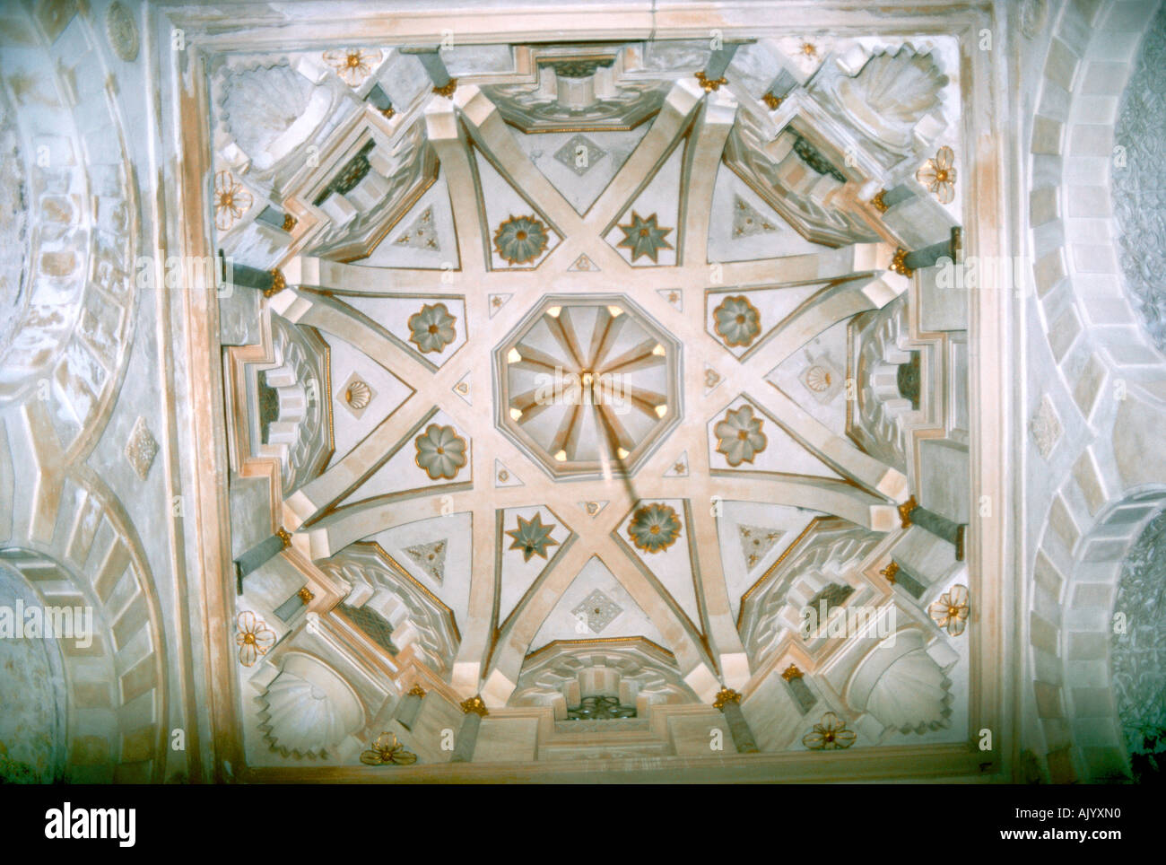 Maqsurah cordoba mosque hi-res stock photography and images - Alamy