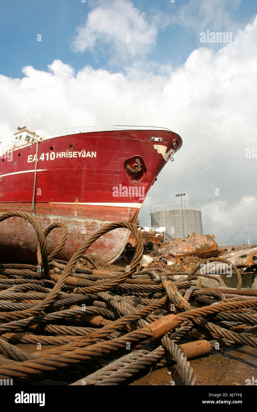 Old ship ready recycling process hi-res stock photography and images ...