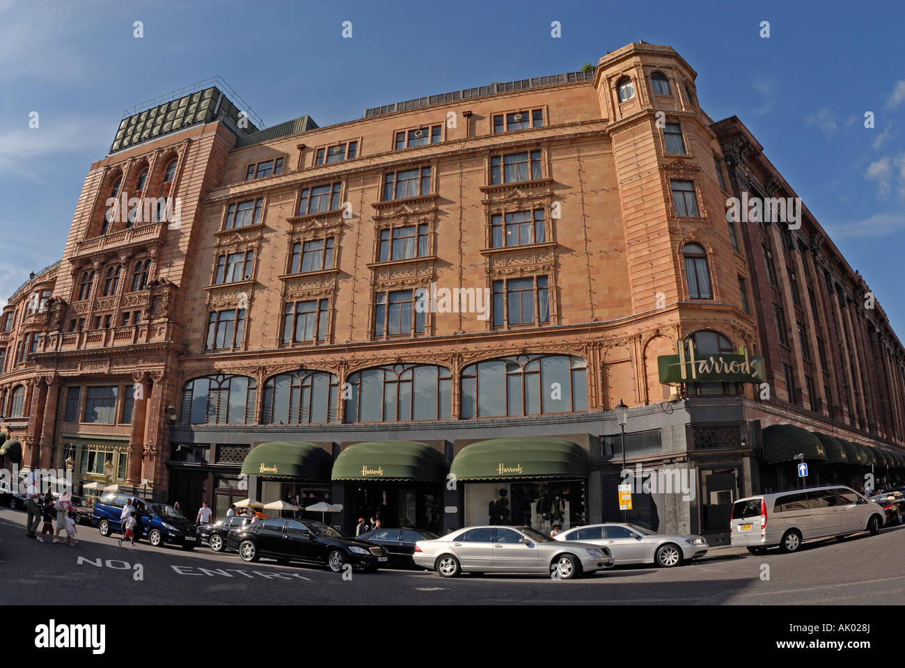 Harrods Knightsbridge London Stock Photo - Alamy