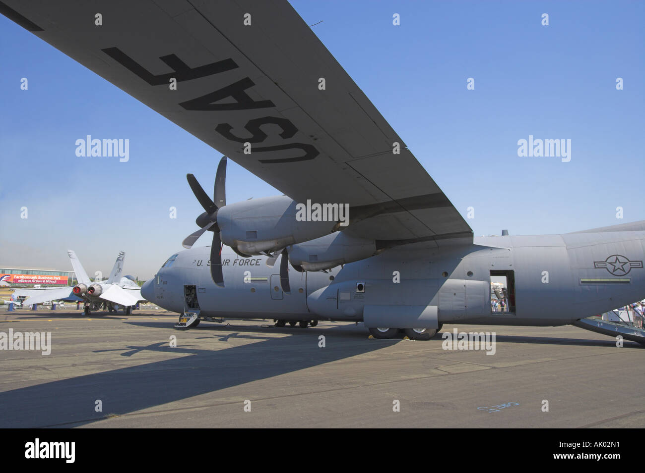Hercules aircraft cargo ramp hi-res stock photography and images - Alamy