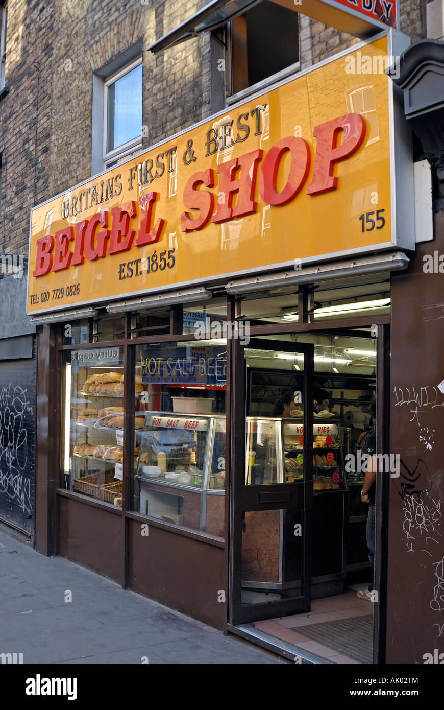 Beigel brick lane hi-res stock photography and images - Alamy