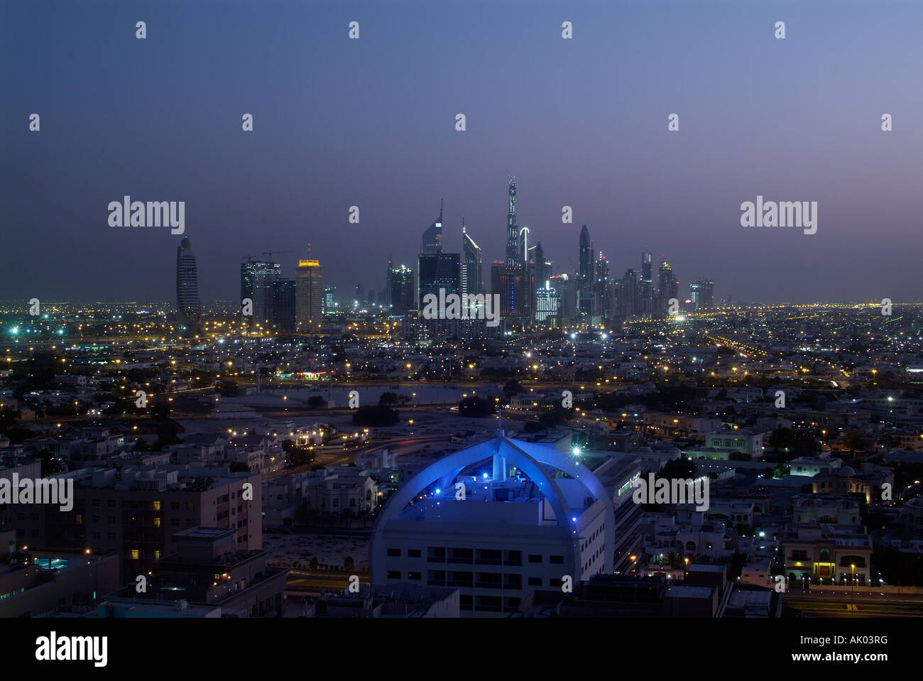 Dubai at night Stock Photo - Alamy