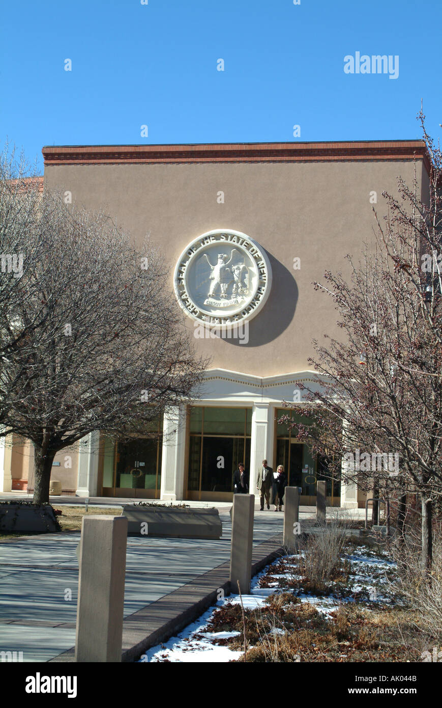 New mexico state capitol roundhouse hi-res stock photography and images ...