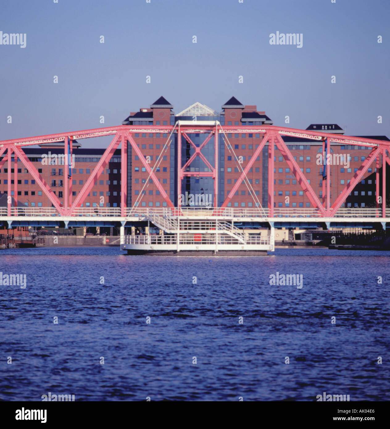 Manchester ship canal railway hi-res stock photography and images - Alamy