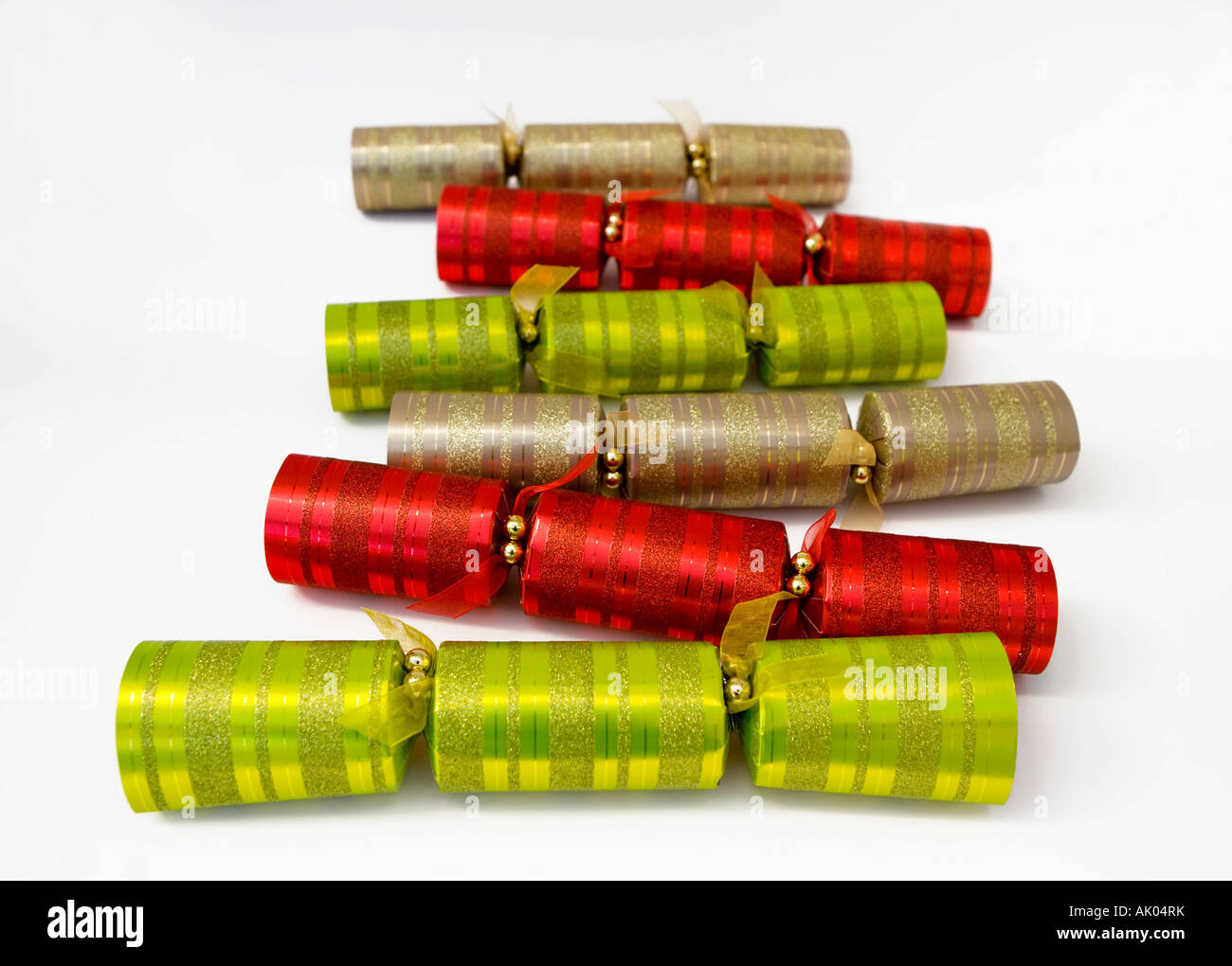 Red gold crackers hi-res stock photography and images - Alamy