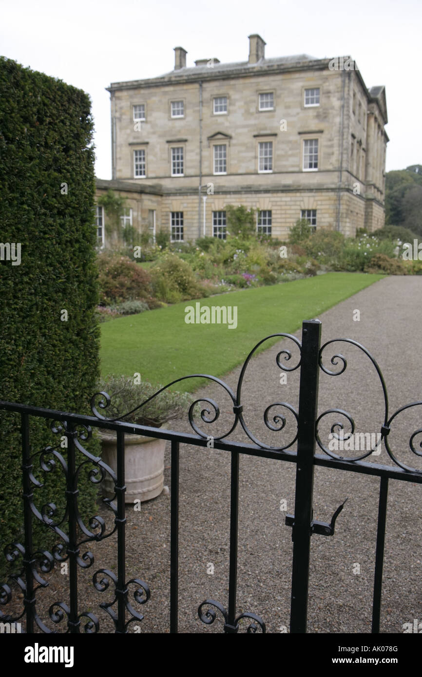Howick hall and gardens hi-res stock photography and images - Alamy