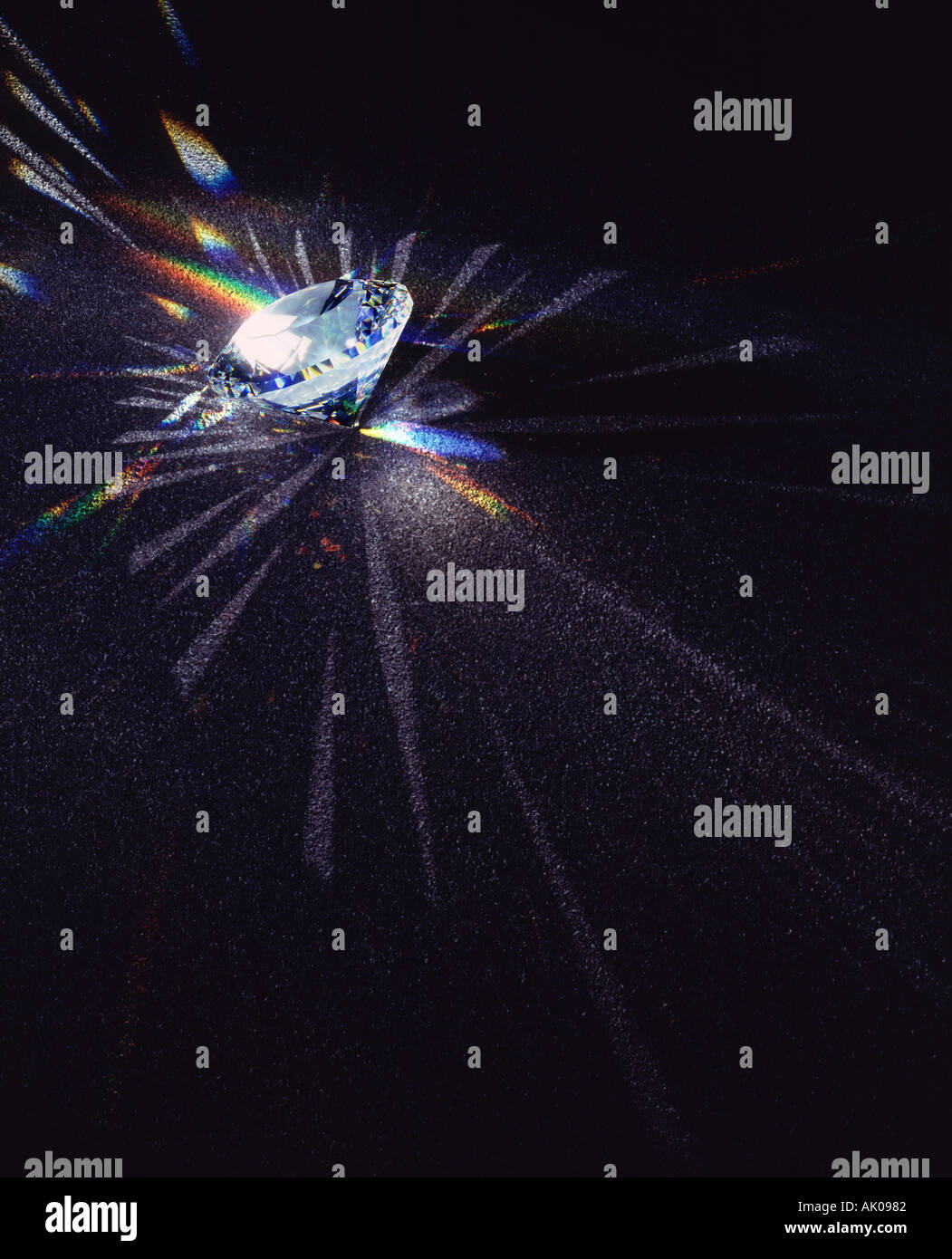 Diamond light refraction hi-res stock photography and images - Alamy