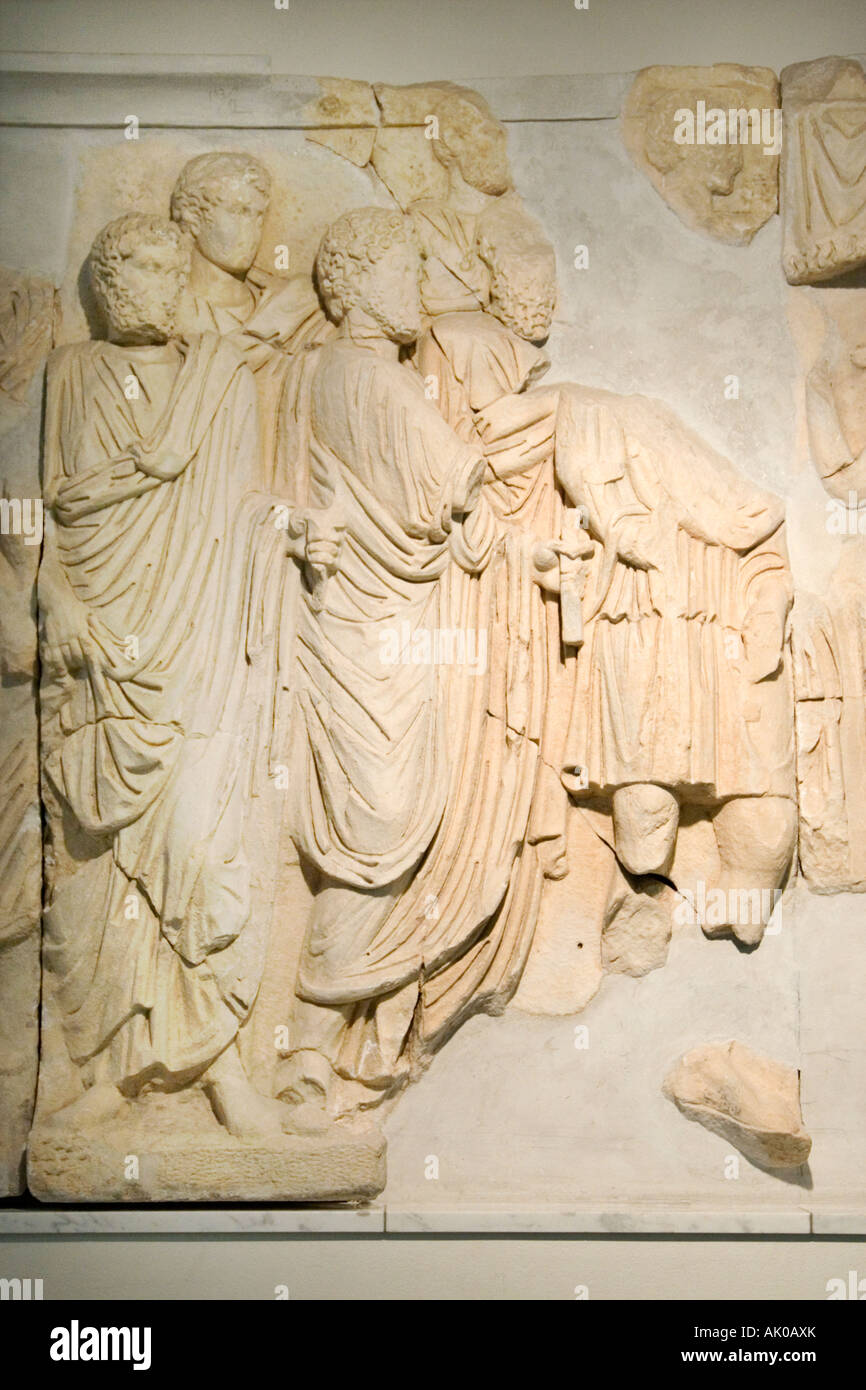 Frieze roman hi-res stock photography and images - Alamy