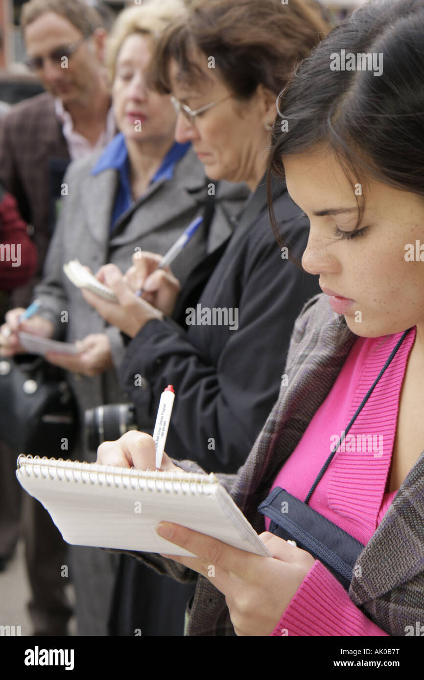 Student students pupil journalist hi-res stock photography and images ...