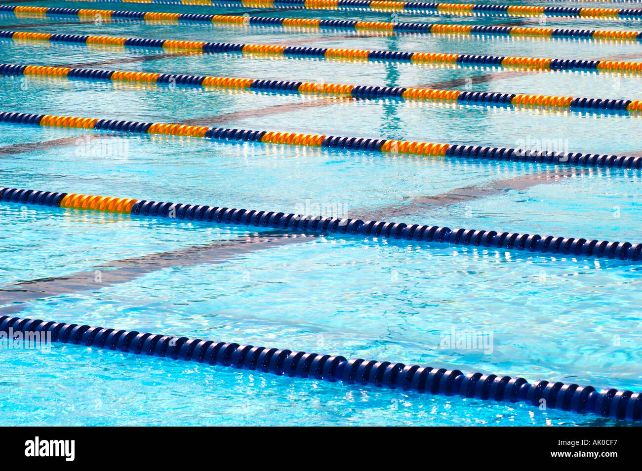 Youth swimming lessons hi-res stock photography and images - Alamy