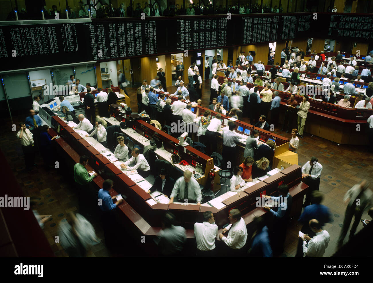 City dealing room london hi-res stock photography and images - Alamy