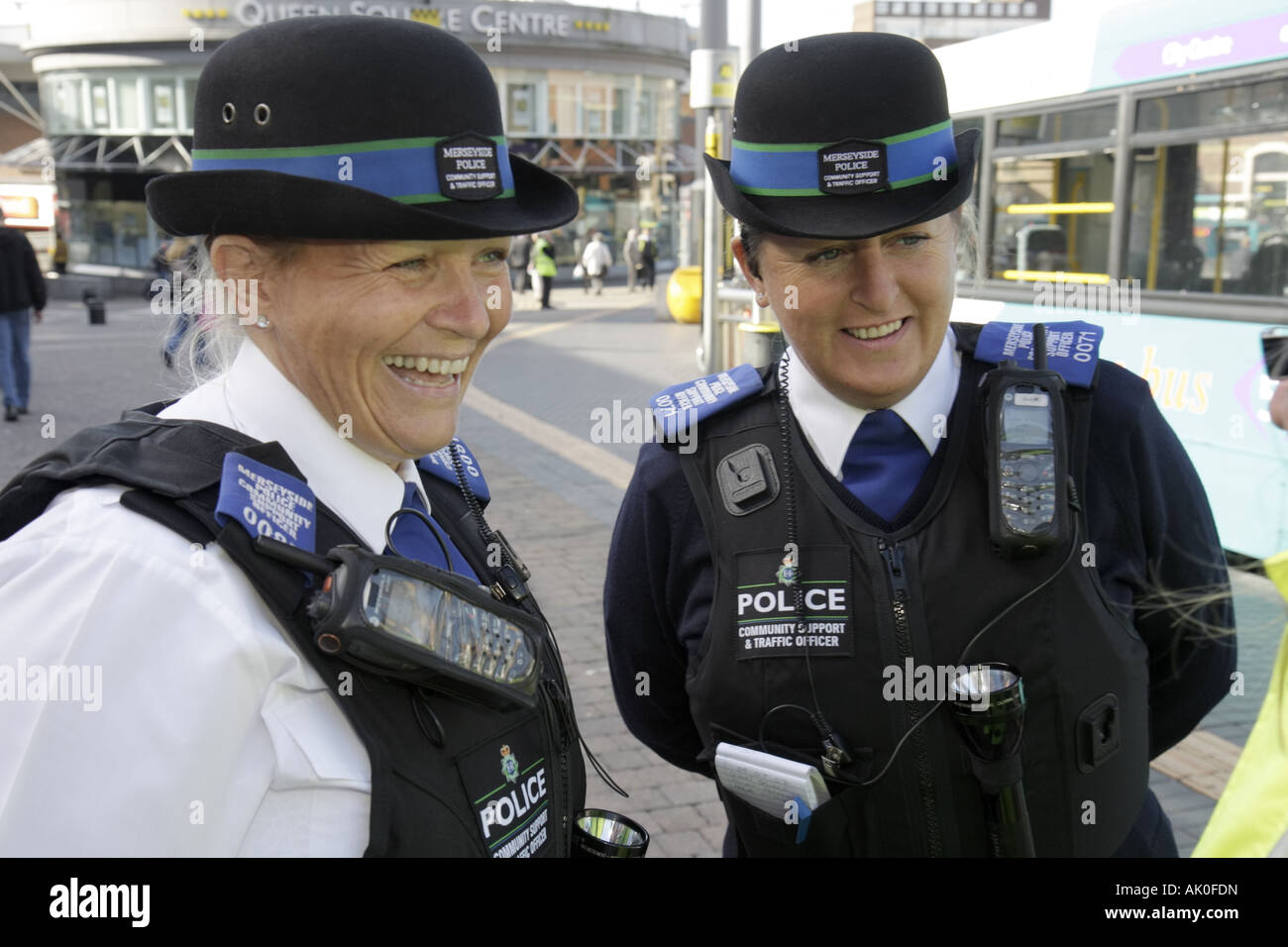 Liverpool queen square hi-res stock photography and images - Alamy