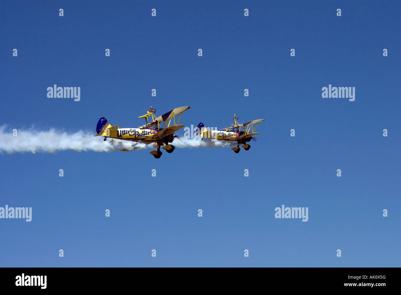 Team plane hi-res stock photography and images - Alamy