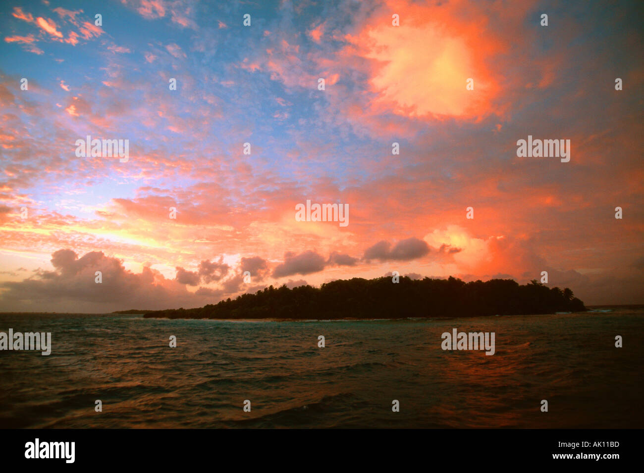 Sunrise over Mellu Island Rongelap Marshall Islands N Pacific Stock ...