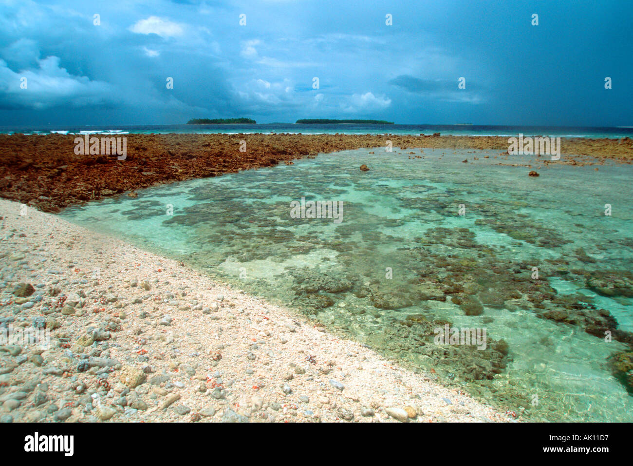 Mili atoll hi-res stock photography and images - Alamy